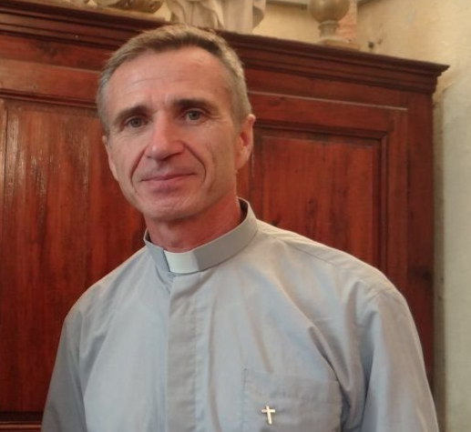 Arrivée de notre nouveau curé, le Père Hervé Arminjon - chretiens-du ...